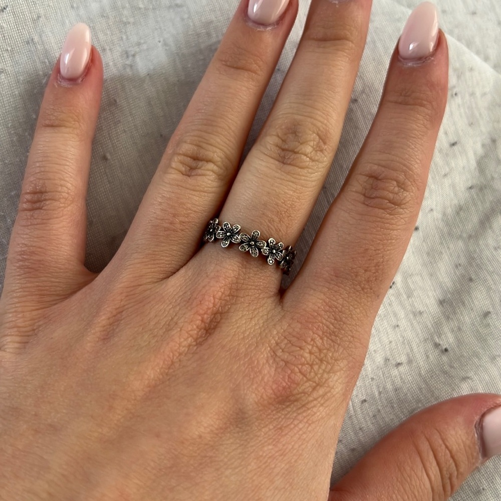 Pandora Ring- Flower Design - Gem